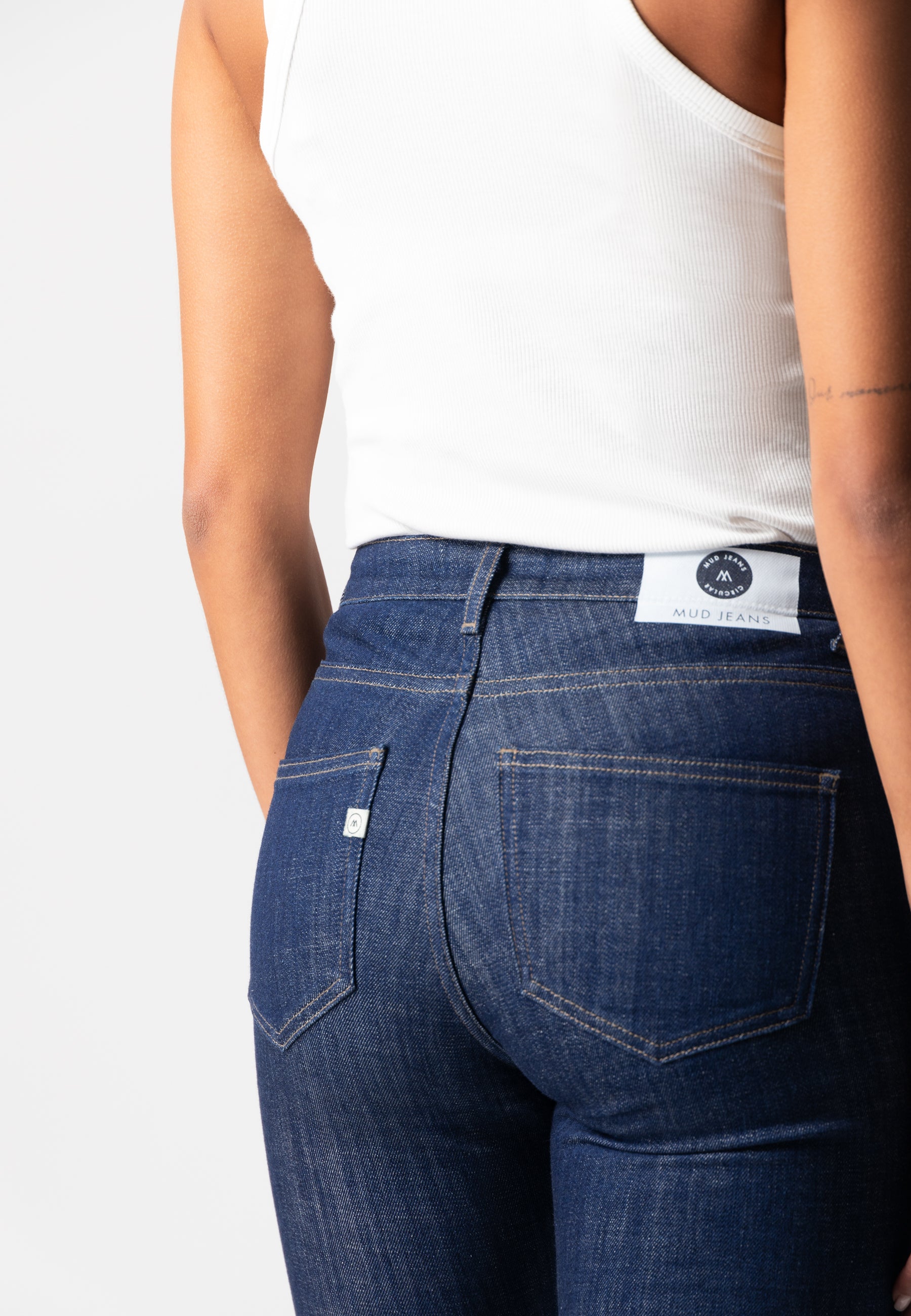 T400® Bounce-Back Fabric Women – MUD Jeans