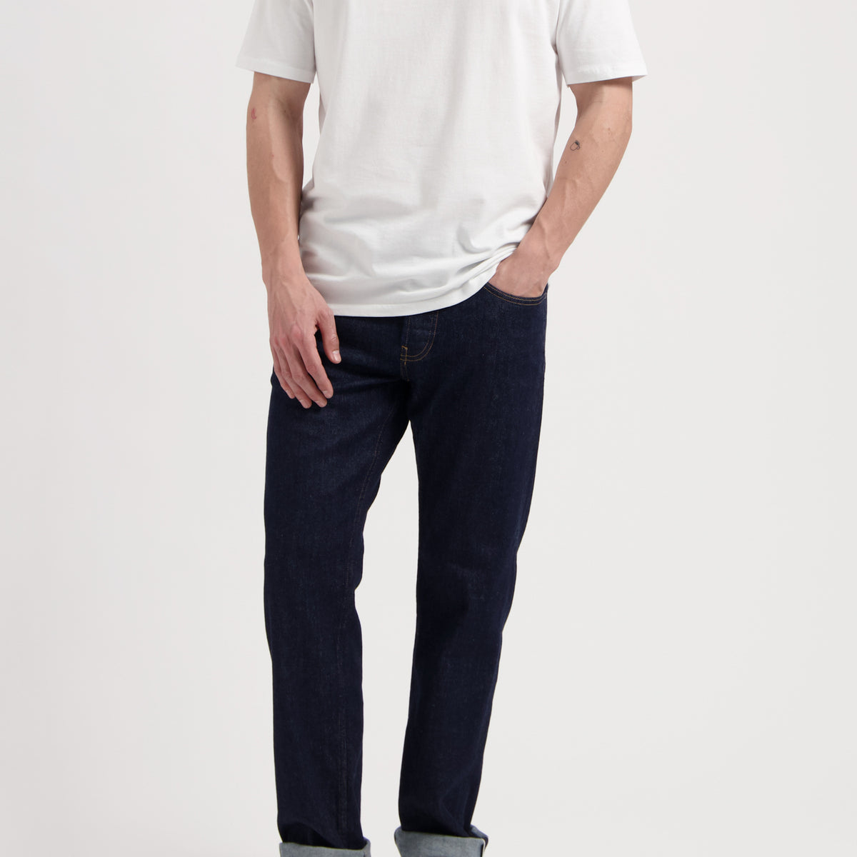 Sustainable Jeans | Hank Mid Tapered - Dip Dry | MUD Jeans